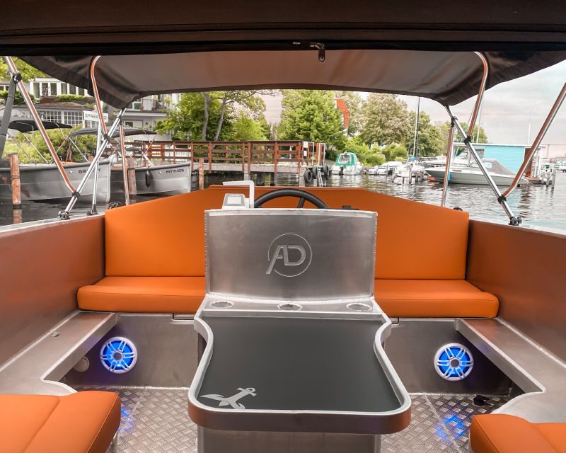 Berlin: Electric Boat Rental for self-driving 2 hrs - Who Will Love This Experience?