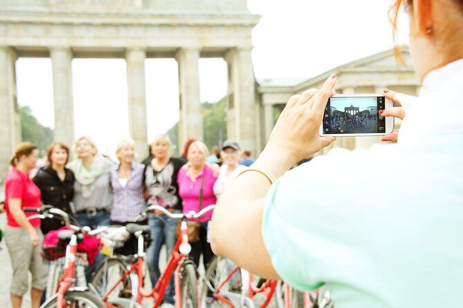 Berlin: Guided Private Bike Tour to Explore the Highlights - Key Points
