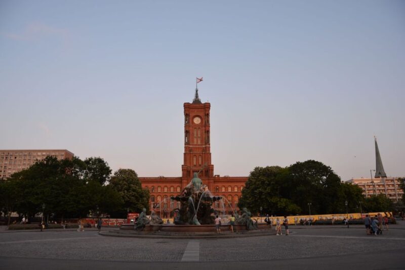 Berlin: Hackesche Höfe Courtyards Walking Tour - What Do Reviews Say?