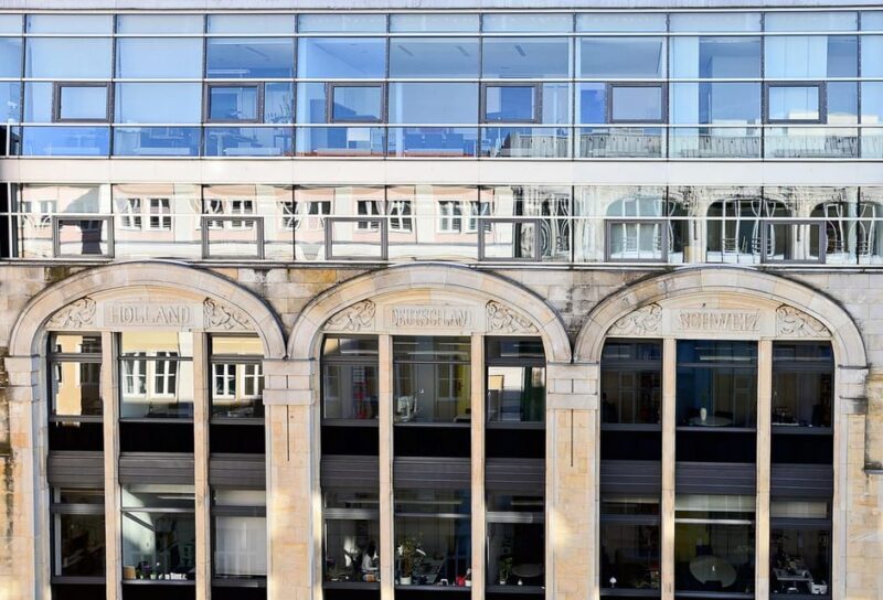 Berlin: Hidden gems around the Gendarmenmarkt - Guided walking tour - Discovering Berlin’s Hidden Treasures