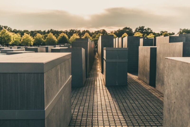 Berlin Historical Highlights Walking Tour - What makes this tour worth considering?