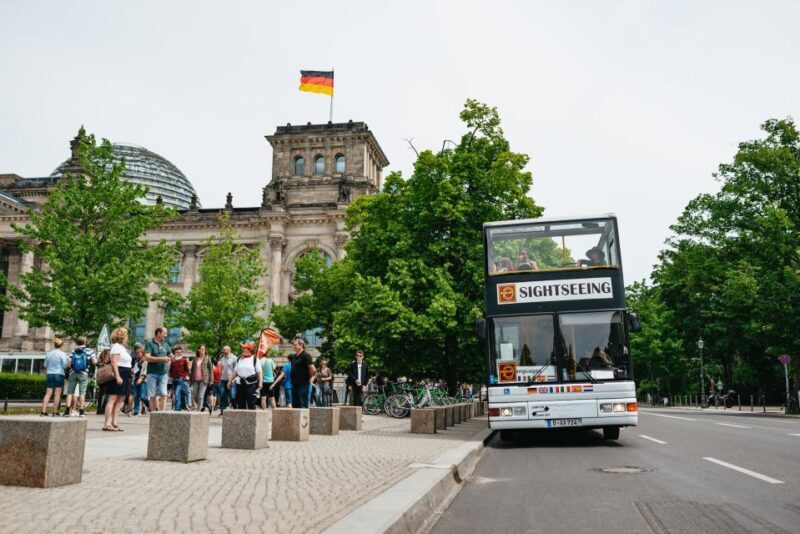 Berlin: Hop-on Hop-off Bus Tour with Live Commentary - What to Expect in Terms of Logistics