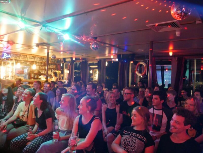 Berlin: Laughing Spree Comedy Show on a Boat - Key Points