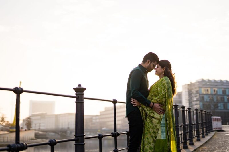 Berlin Love Story: Surprise Proposal Photography Session - Key Points
