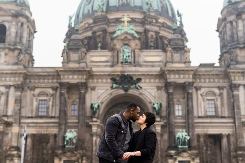 Berlin Love Story: Surprise Proposal Photography Session - An In-Depth Look at the Berlin Love Story Proposal Photography Experience