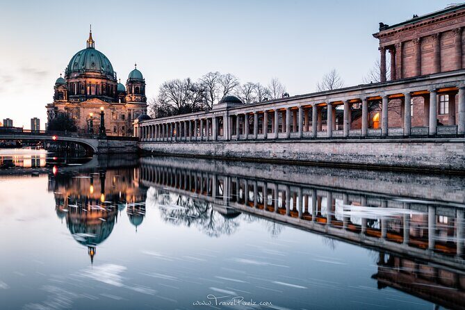 BERLIN PHOTO TOUR with a professional Photographer from Berlin - The Sum Up