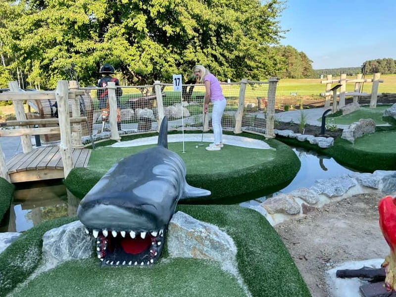 Berlin: Pirate´s Island Adventure Mini Golf Ticket - An In-Depth Look at the Pirate’s Island Mini Golf Experience