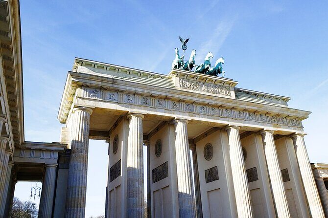 Berlin: Private Highlights Walking Tour with Local Guide and Hotel pickup - The Guide and the Experience