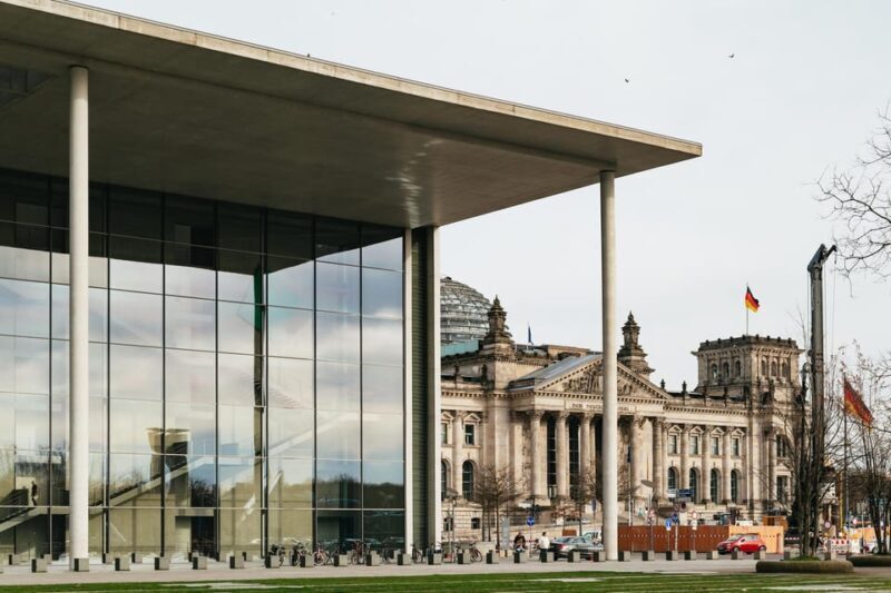 Berlin: Reichstag, Dome and Government District Guided Tour - FAQ