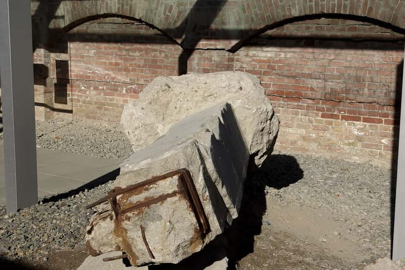 Berlin & Sachsenhausen: 5-Hour Tour "Third Reich" by VW-Bus - Exploring Berlin’s Nazi Past: A 5-Hour "Third Reich" Tour in a VW Bus