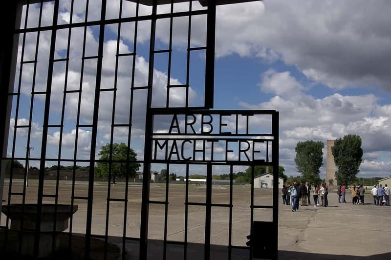 Berlin & Sachsenhausen: 5-Hour Tour "Third Reich" by VW-Bus - FAQs
