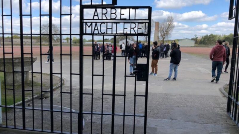 Berlin: Sachsenhausen Concentration Camp Guided Tour - Unique Aspects and Highlights Based on Reviews