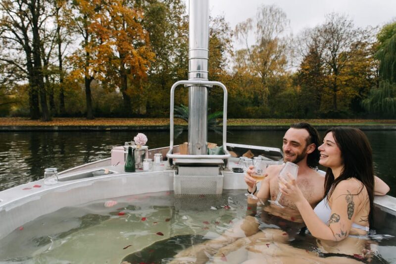 Berlin: Self-drive hot tub boat experience - Who Will Love This Experience?
