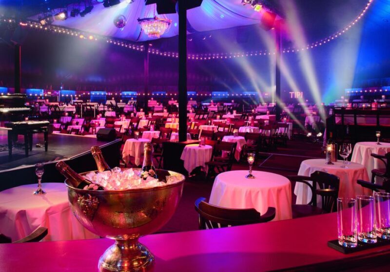 Berlin: Show at the Tipi am Kanzleramt - The Experience at Tipi am Kanzleramt