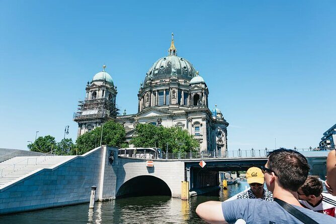 Berlin Spree River Sightseeing Cruise Experience - Practical Details: Transportation, Timing, and Tips