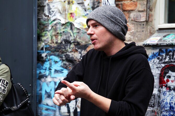 Berlin Street Art & Graffiti Walking Tour - Key Points