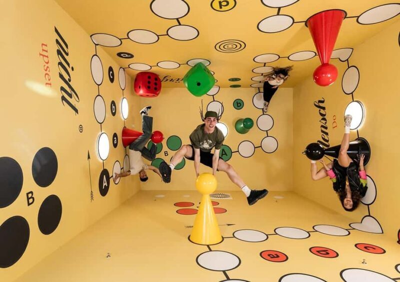 Berlin: The Upside Down Experience Entrance Ticket - First Impressions and Atmosphere