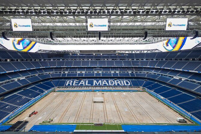 Bernabéu Stadium Guided Tour With Optional Megafan Upgrade - Unique Photo Opportunities and Digital Avatars