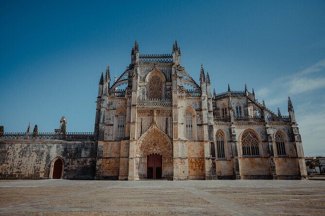 Best Fátima, Óbidos, Nazaré & Batalha Tour From Lisbon - Óbidos: Medieval Charm in Every Corner