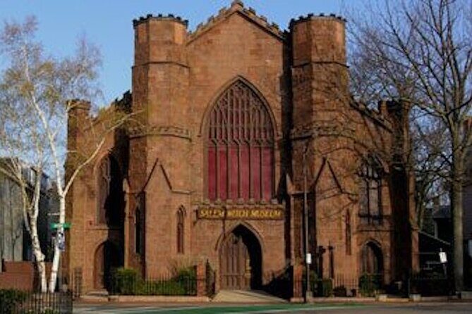 Best Hocus Pocus Movies & More Tour - Who Will Love This Tour?