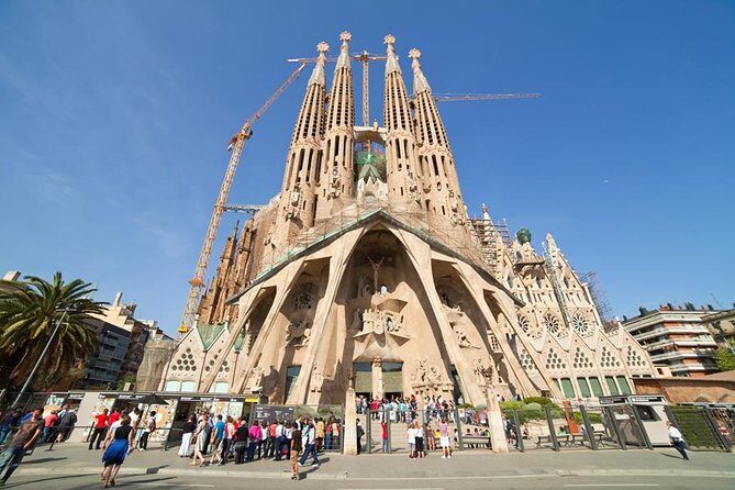 Best of Barcelona Excursion with Optional Attractions Tickets - Transportation and Group Size