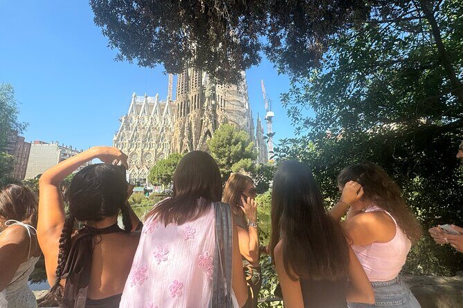 Best of Barcelona: Sagrada Família, Gaudí & Candy Tasting Tour! - FAQ