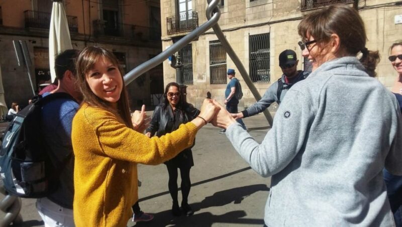 Best of Barcelona: Sagrada Familia & Park Guell with Pickup - Exploring Barcelona in a Day: A Detailed Breakdown