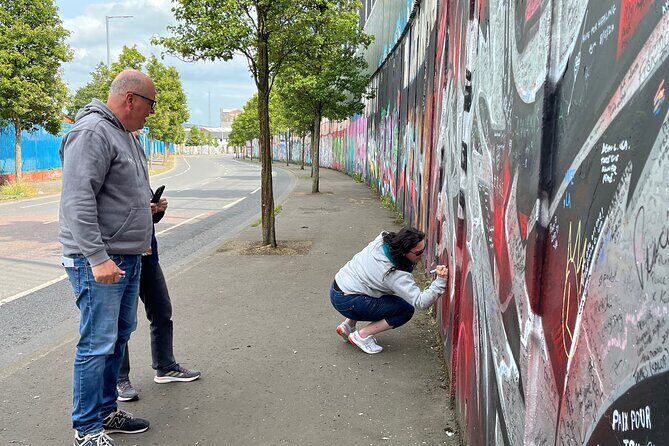 Best of Belfast Driving Taxi Tour with Political Murals - Why This Tour Offers Great Value
