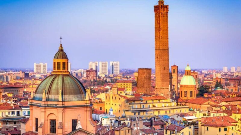 Best of Bologna: Private Walking Tour with a Local - Key Points