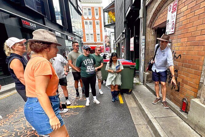 Best of Brisbane Walking Tour: local guide, snack, small group - The Historic Heart: GPO and Anzac Square