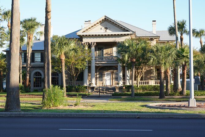 Best of Galveston Sightseeing Tour from Houston Small Group - What Makes This Tour Stand Out?