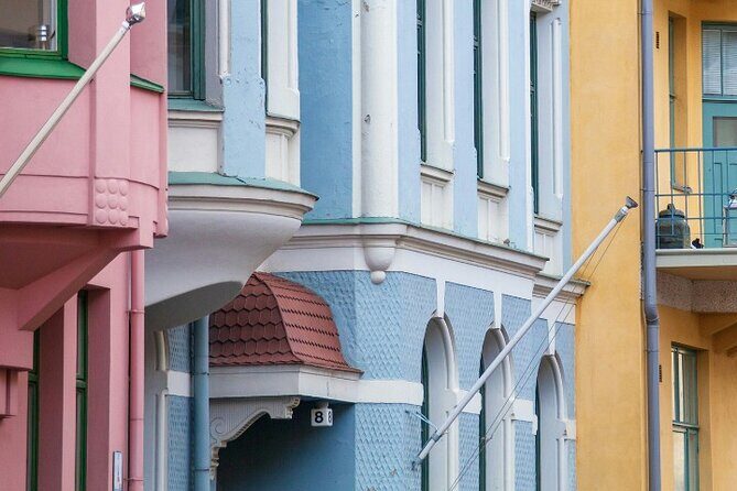 Best of Helsinki Walking Tour-3 Hours, Small Group max 10 people - Temppeliaukio Church and the Modern Wooden Chapel