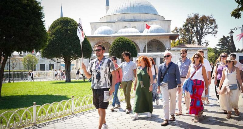 Best of Istanbul in 4 Hours with the Must See Highlights - Authentic Experiences and Helpful Tips