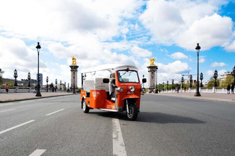 Best of Paris in 2 Hours by Private Electric TukTuk - Remember