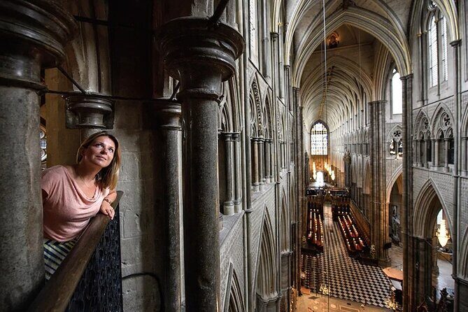 Best of Westminster Abbey with Upper Gallery & Buckingham Palace - Group Size and Duration