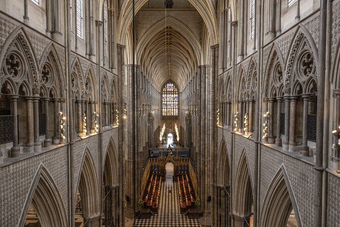 Best of Westminster Abbey with Upper Gallery & Buckingham Palace - Who Should Consider This Tour?
