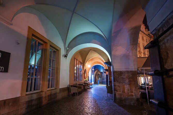 Best views of Prague by night - Who Will Love This Tour?