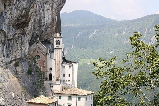 Between heaven and earth: Sanctuary of Madonna della Corona - FAQ