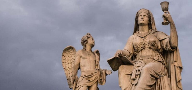 Between Templars and Freemasons - A Journey Between Mystery and Superstition - Key Points