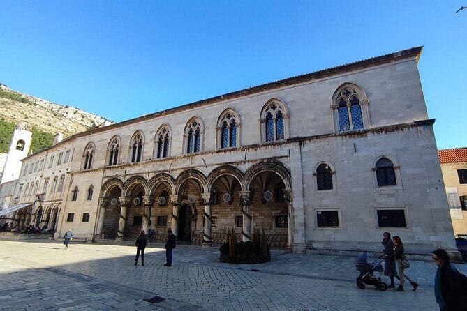 Beyond the Walls: A Historical Dubrovnik Audio Tour - Key Points