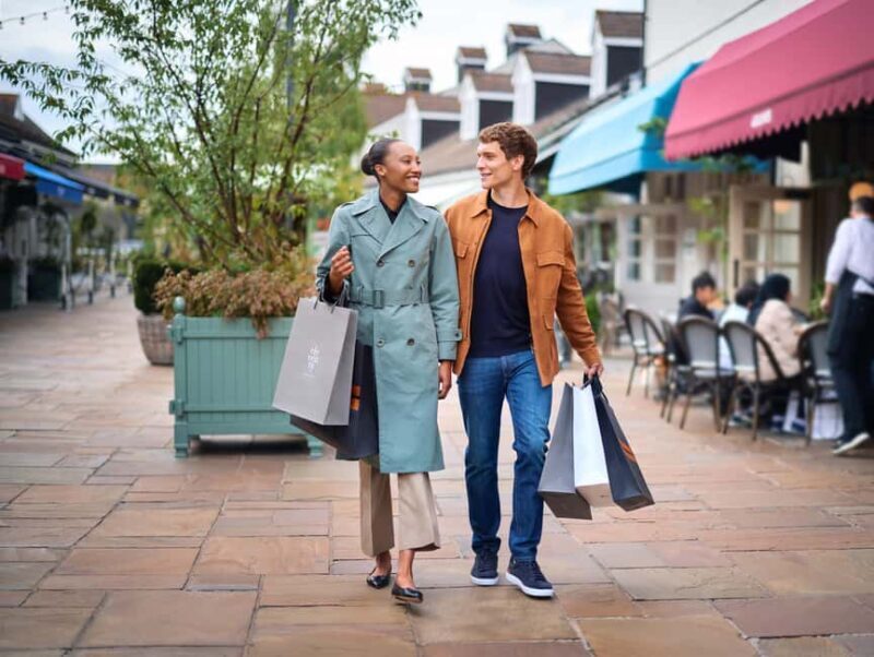 Bicester Village Shopping Trip from London with VIP Discount - Key Points