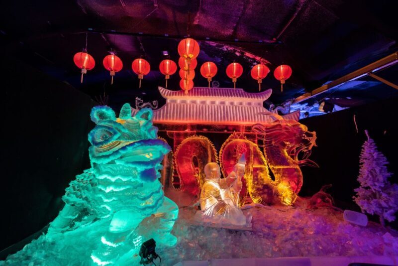 Biddinghuizen: Dutch Ice Sculpture Festival Entry Ticket - The Sum Up