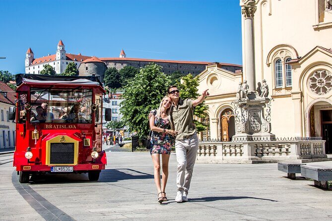 Big Castle Tour in Bratislava by Presporacik Sightseeing Vehicle - FAQ