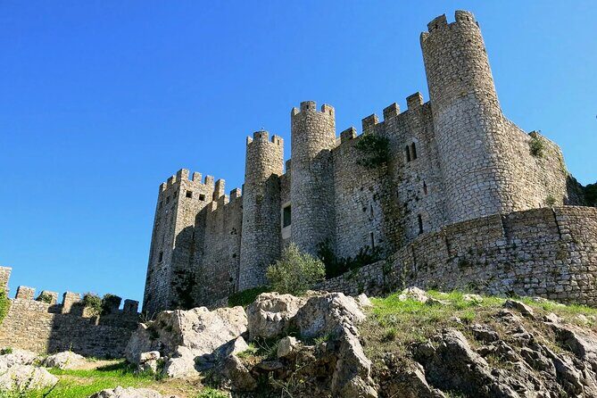 Big Waves of Nazaré - Private Tour - The Practical Side: Transportation and Timing