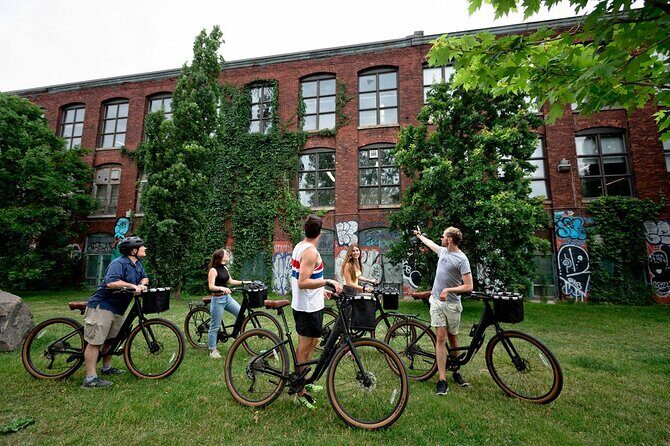 Bike / E-bike tour : Plateau, Mile-End, Jean-Talon Market by Fitz - The Ride Through Montreal’s Most Colorful Neighborhoods