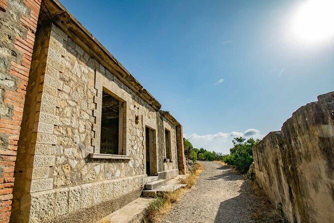 Bike-Nic Half Day Tour to the Bunkers of Monte Enfola - The Experience from Past Travelers