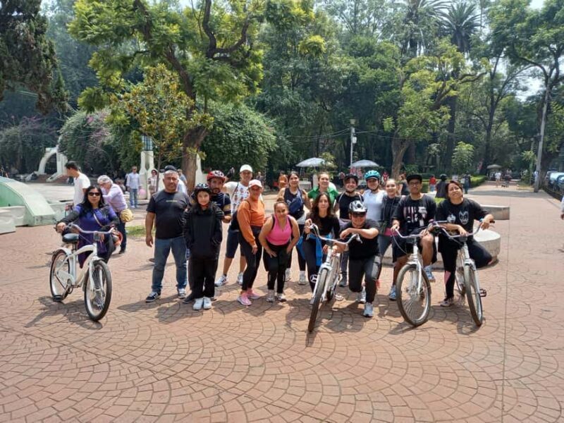 BIKE RIDE THROUGH ICONIC SITES OF THE CDMX / BREAKFAST & BEER - What You Can Expect from the Tour