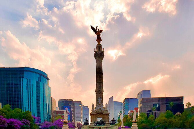 Bike Tour through Chapultepec, Reforma and the Zócalo / Mexico - Key Points