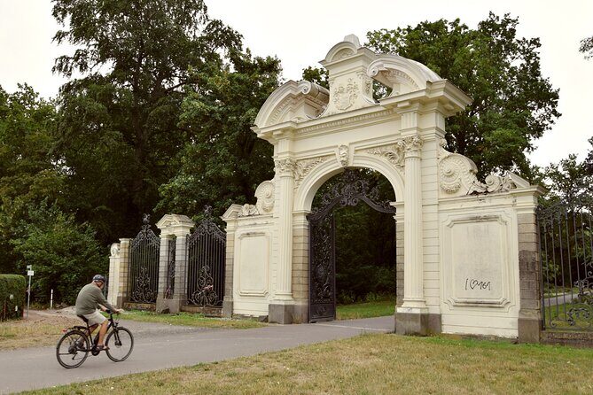 Bike tour to Leipzig New Lakeland for a private group - An In-Depth Look at the Leipzig Bike Tour to New Lakeland