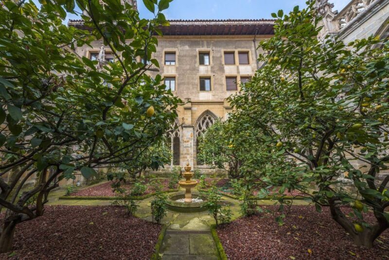 Bilbao: Bilbao Cathedral and San Anton Church Entry Ticket - FAQs